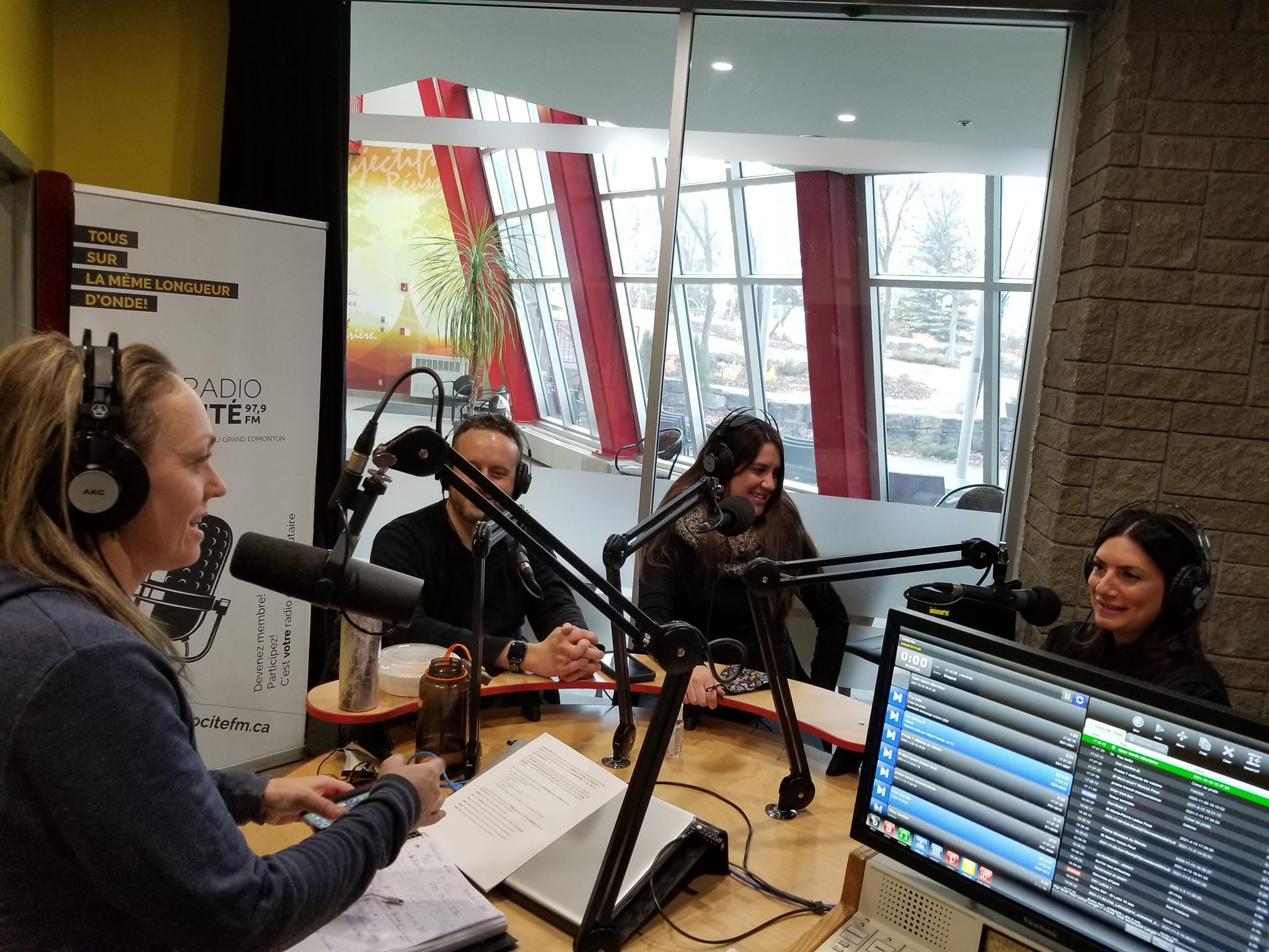 L’interminable combat financier des radios communautaires francophones ...