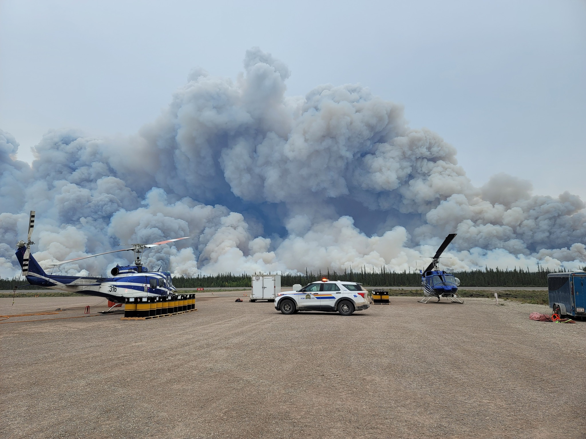 Hay River reçoit les évacués de Fort Providence