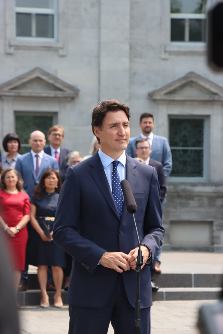 Feux dans les T. N.-O. : le gouvernement rassemble ses forces – Le Franco