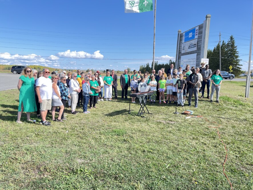À Témiskaming Shores, le lever du drapeau a eu lieu au poste de police